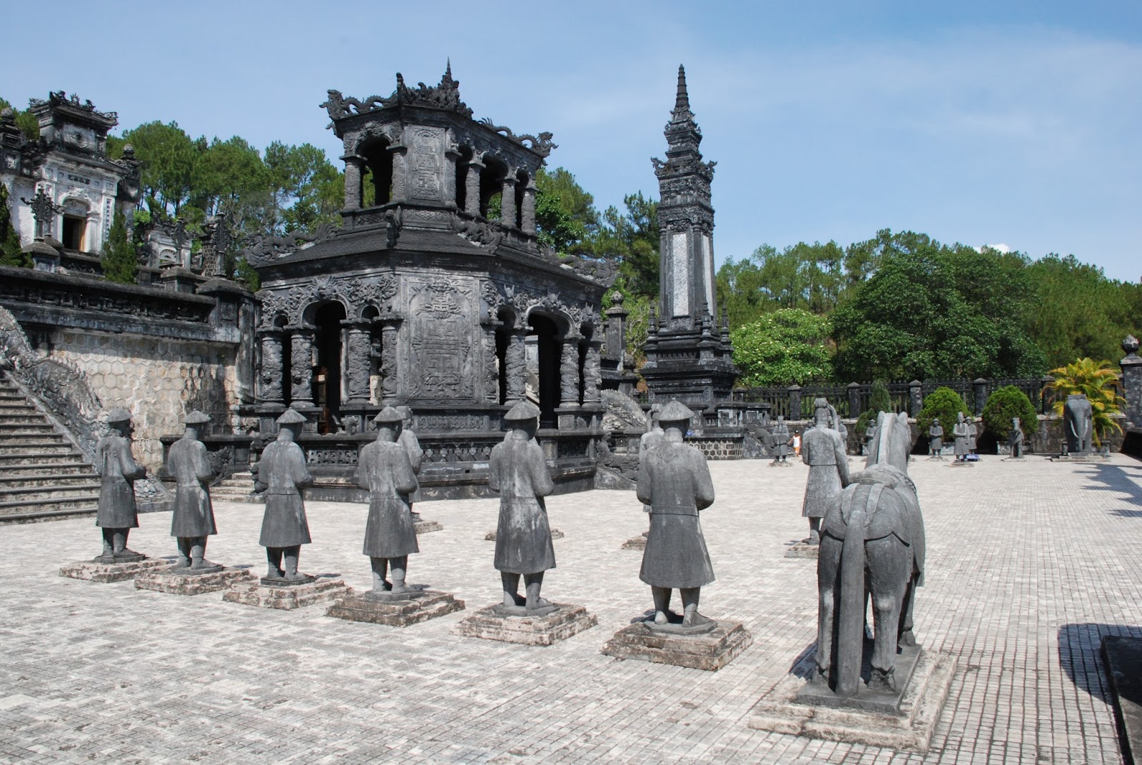 Hue Citadel – Intact Imperial Palace In Vietnam - Vietnam Discovery Travel