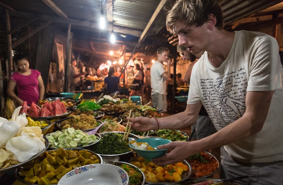 Top 10 dishes to try in Laos - Vietnam Discovery Travel